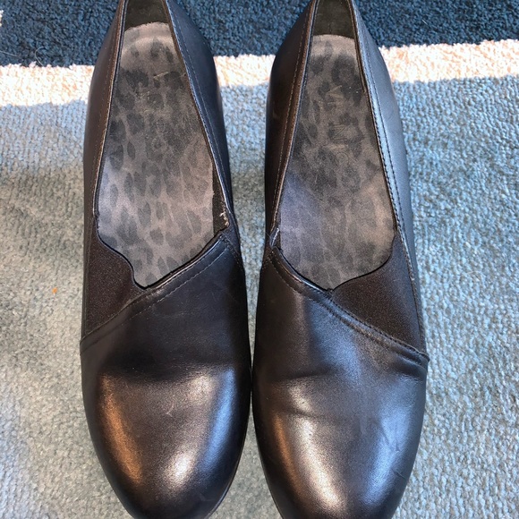 Vionic | Shoes | Vionic Heels | Poshmark